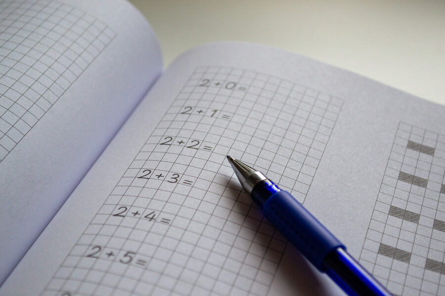 Math Book for students I 5 tips to get the best one in Singapore